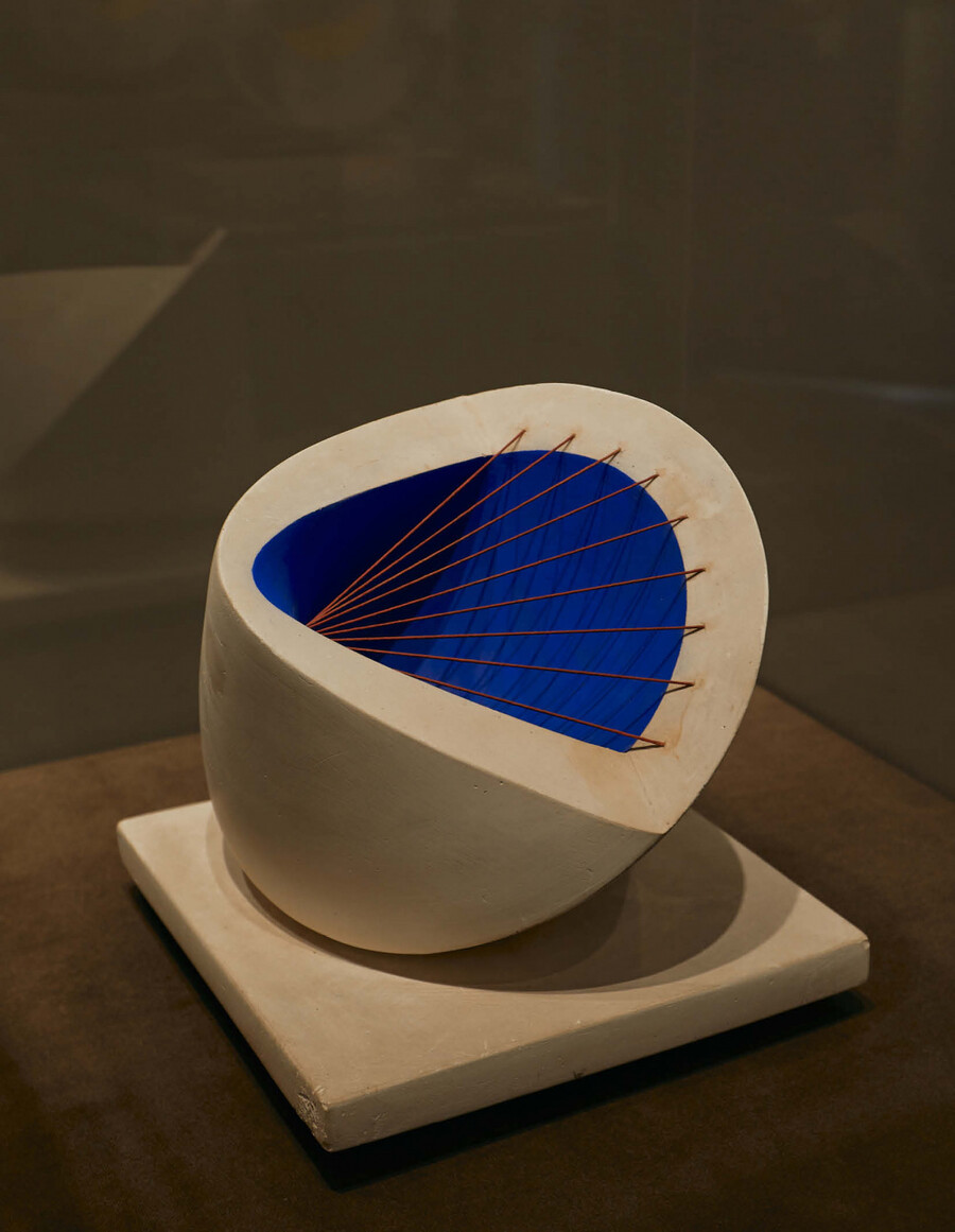 Barbara Hepworth: In Equilibrium; wHole | Memo